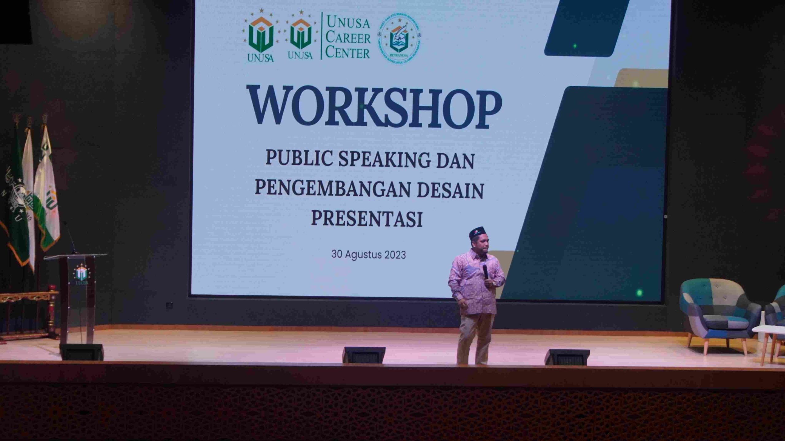 Career Center Unusa Gelar Workshop Public Speaking dan Pengembangan Desain Presentasi - UNUSA